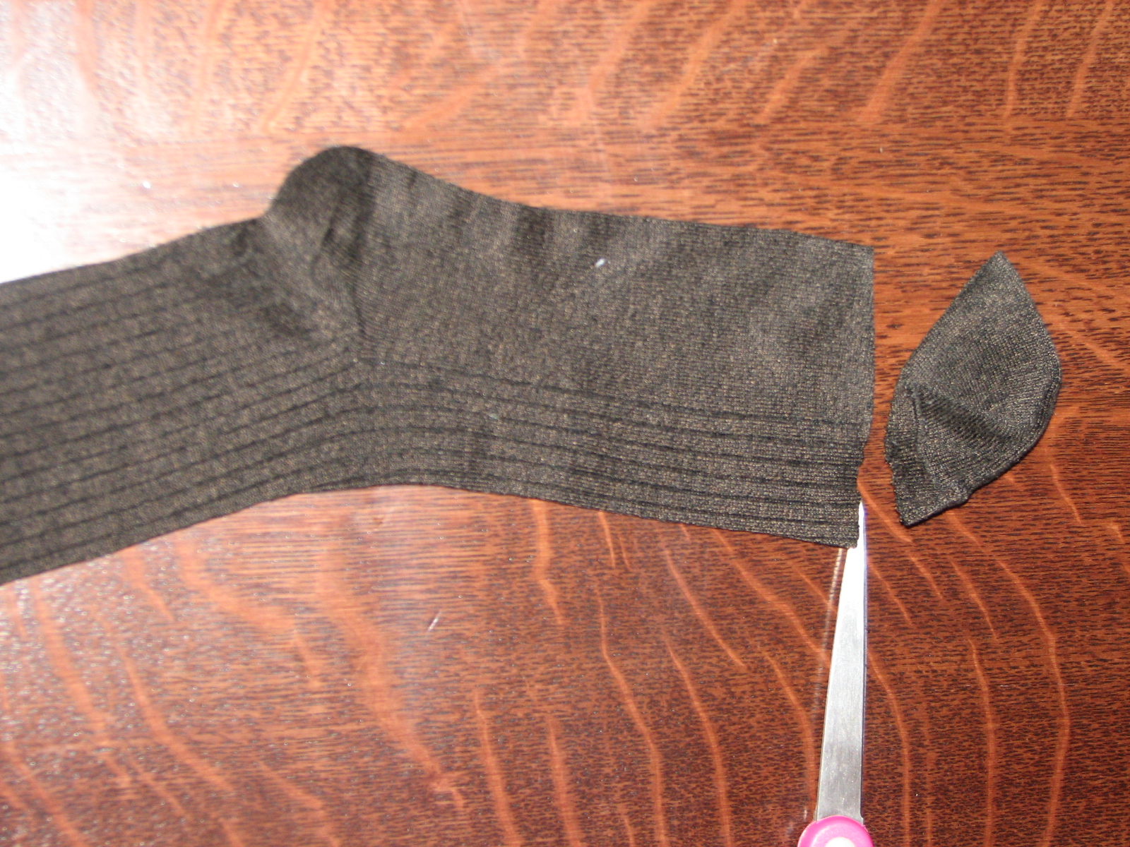 How To: Make A Sock Bun - Upcycle Magazine Upcycle Magazine
