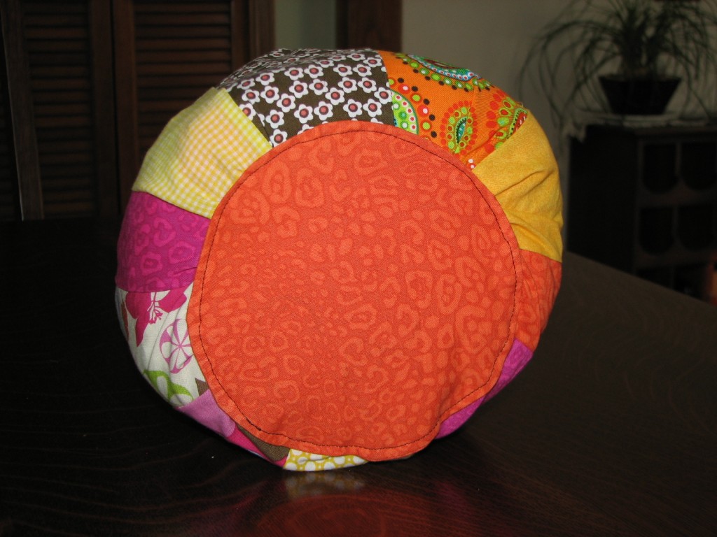 How To: Make a Pumpkin From Scraps - Upcycle Magazine Upcycle Magazine