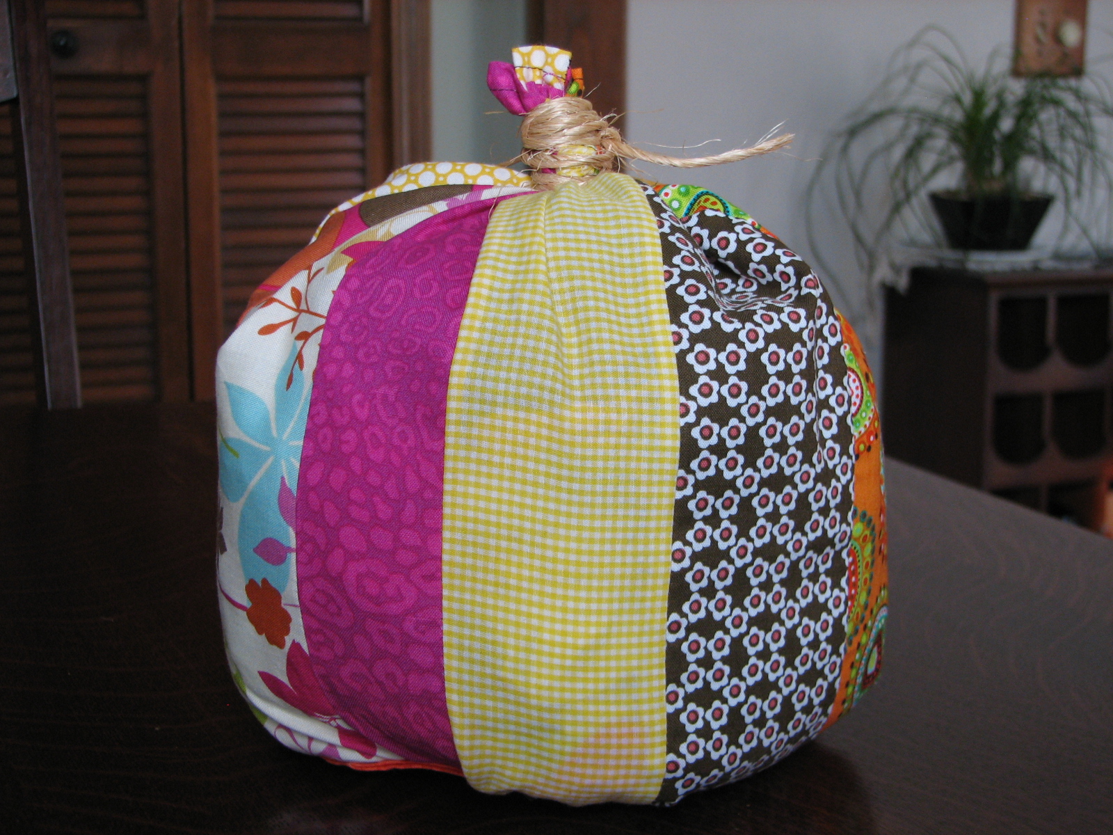 How To: Make a Pumpkin From Scraps - Upcycle Magazine Upcycle Magazine